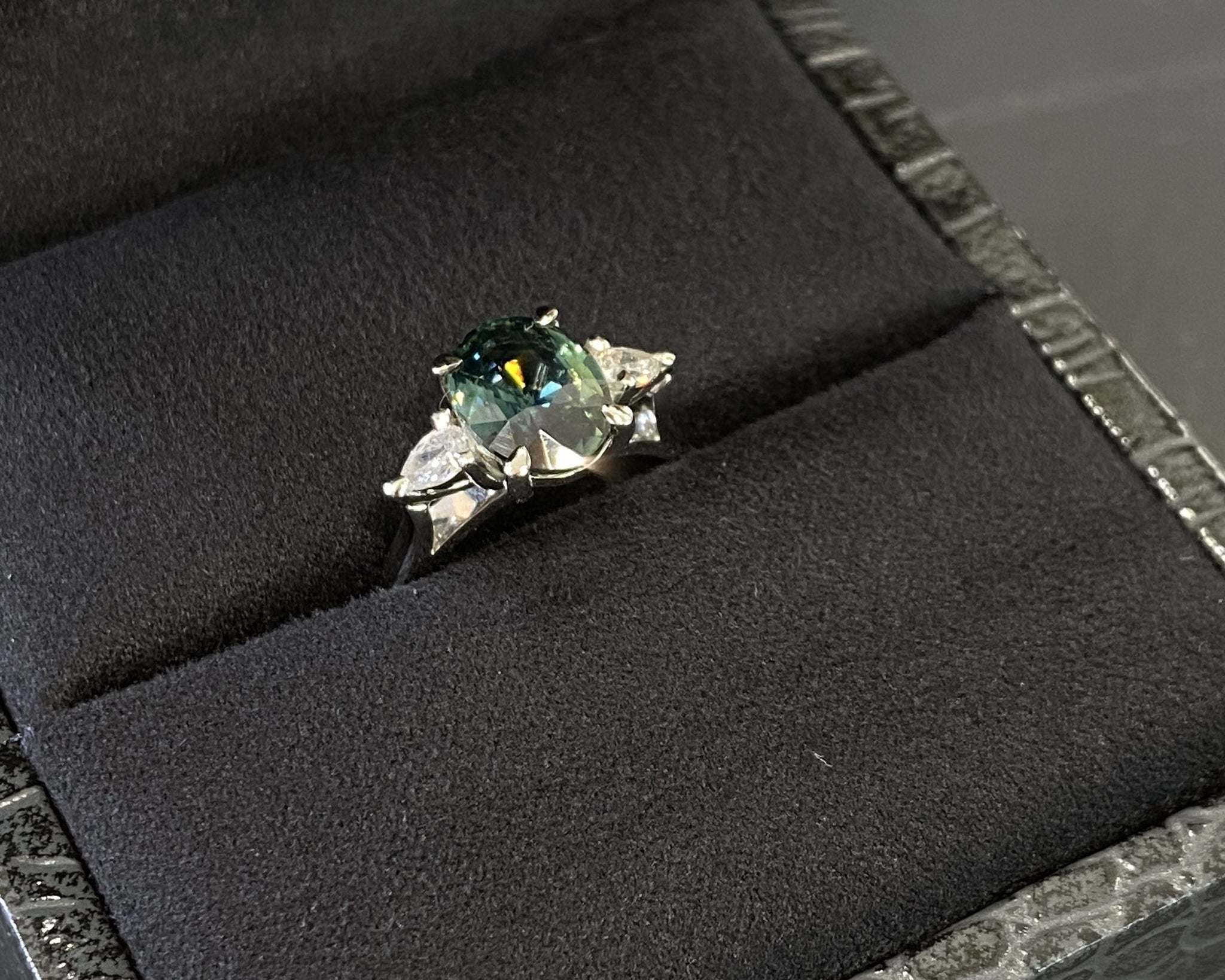 Customised Diamond Rings in York – A Gift Like No Other